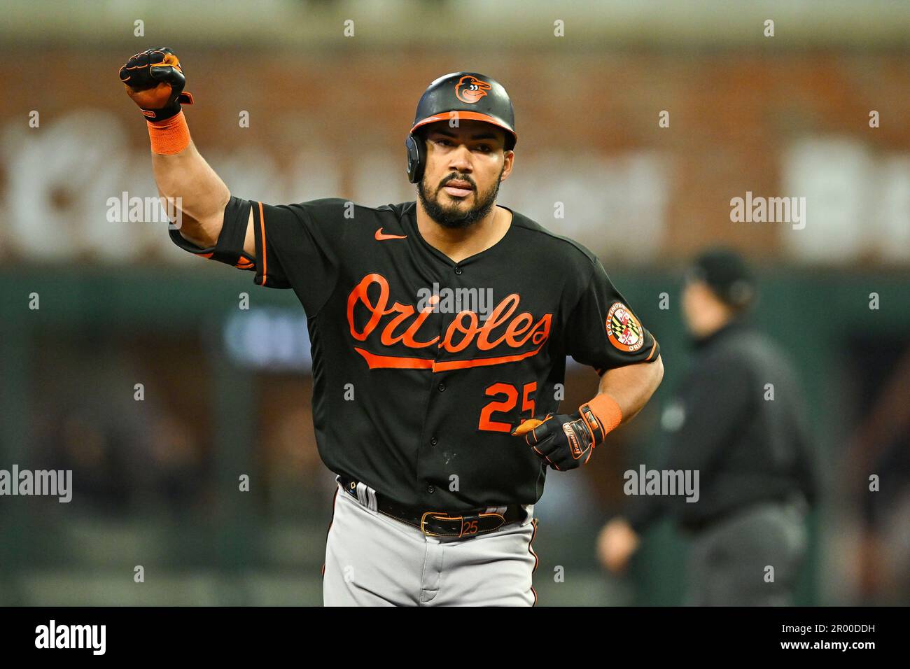 ATLANTA, GA – MAY 05: Baltimore right fielder Anthony Santander (25 ...