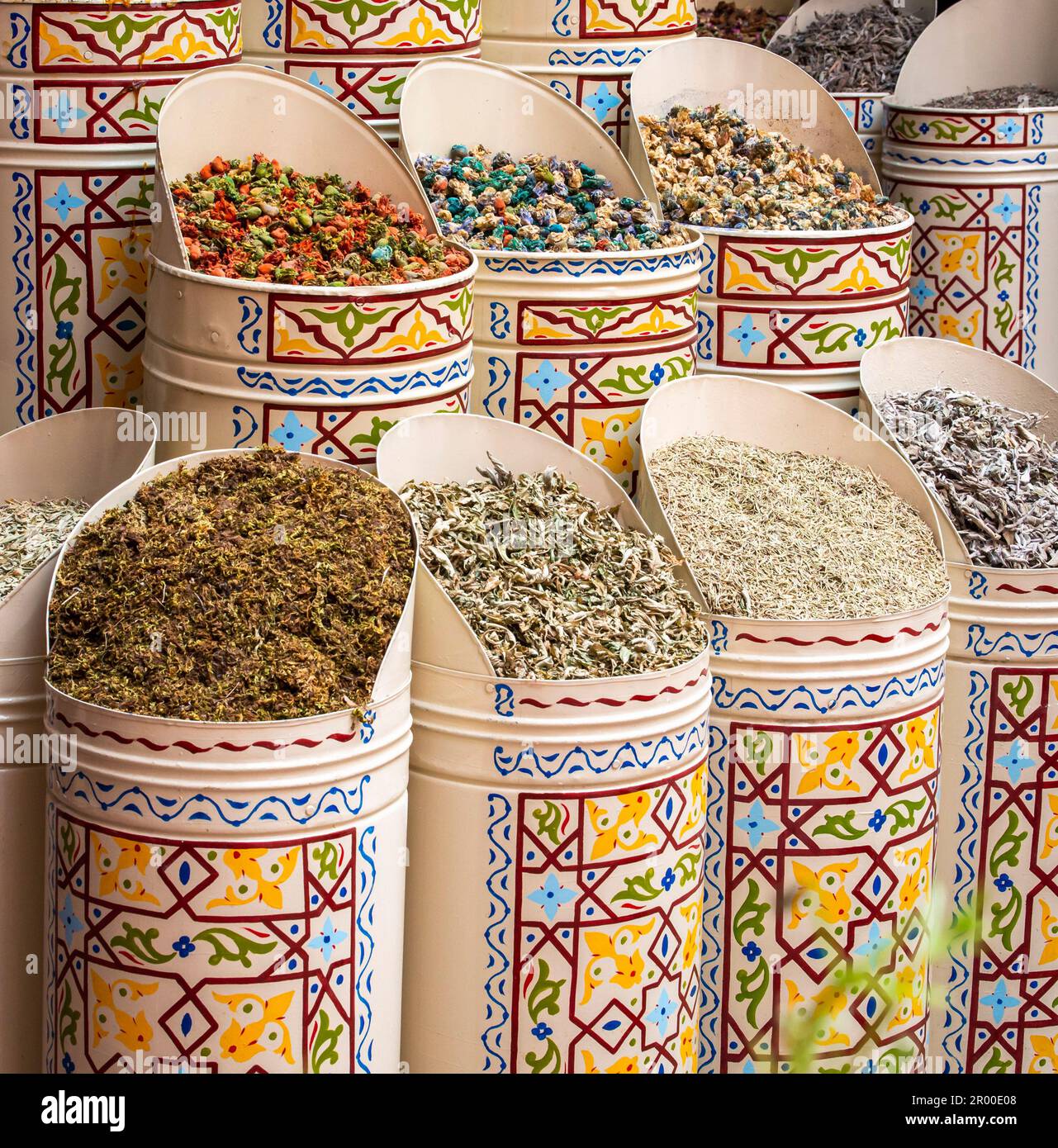 African traditional food ingredients hi-res stock photography and ...
