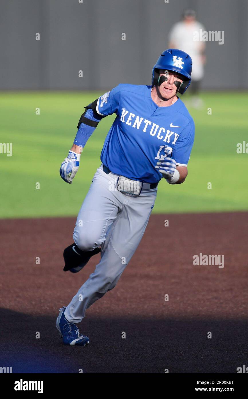 The Play. 5th May, 2023. Kentucky's James McCoy runs towards third base ...
