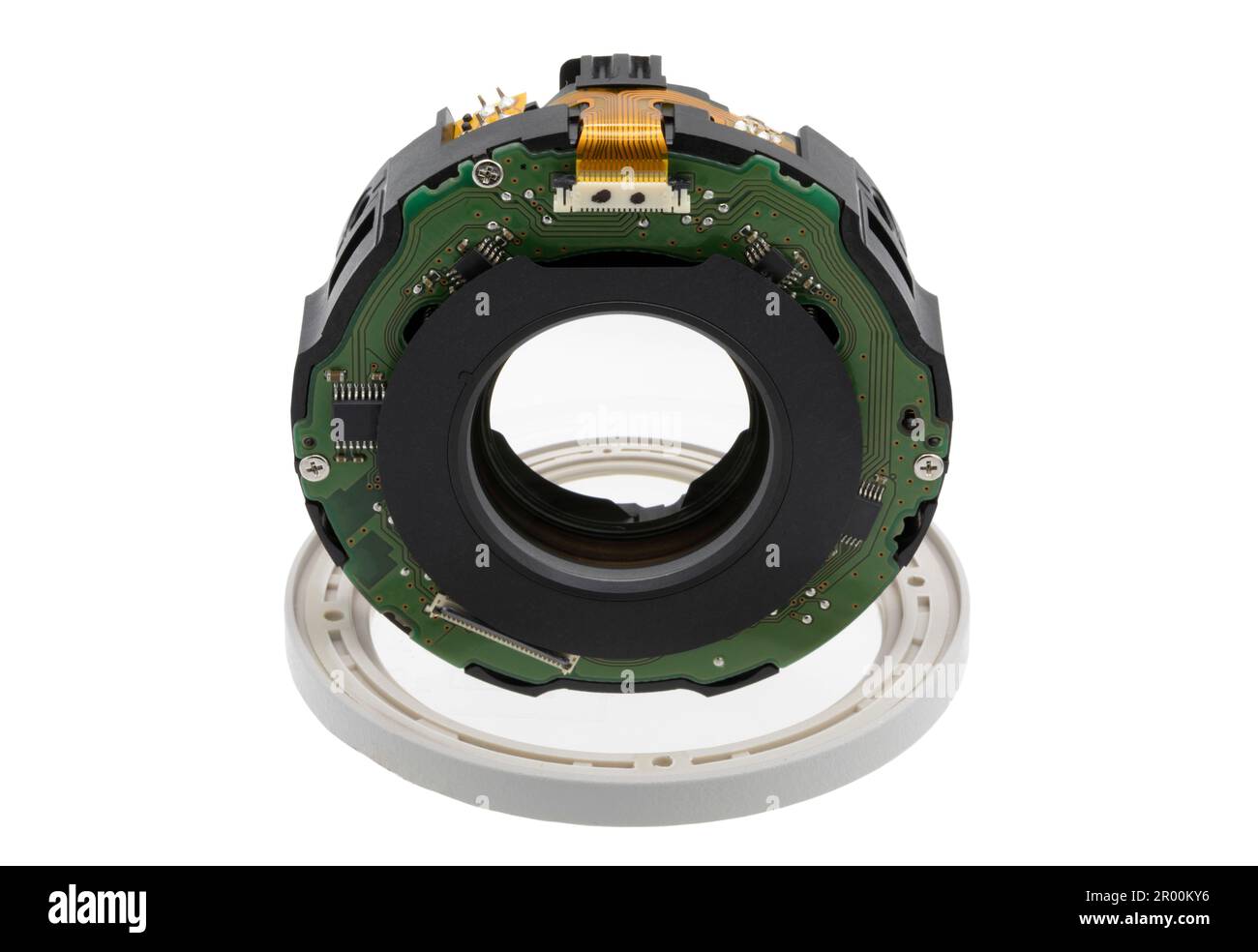 Broken camera lens on table hi-res stock photography and images - Alamy