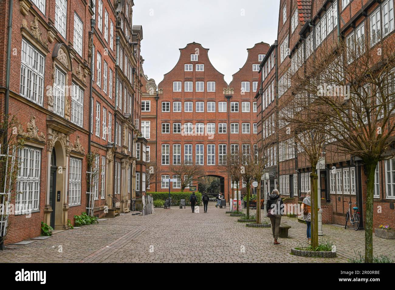 Alte wohnhauser hi-res stock photography and images - Alamy