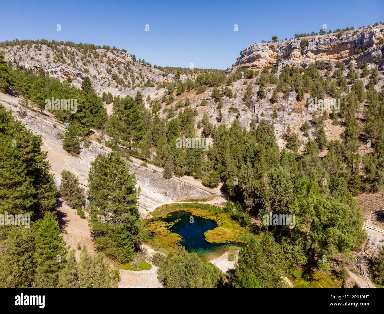 Monumento Natural de La Fuentona, nacedero del río Abión, Muriel de la ...