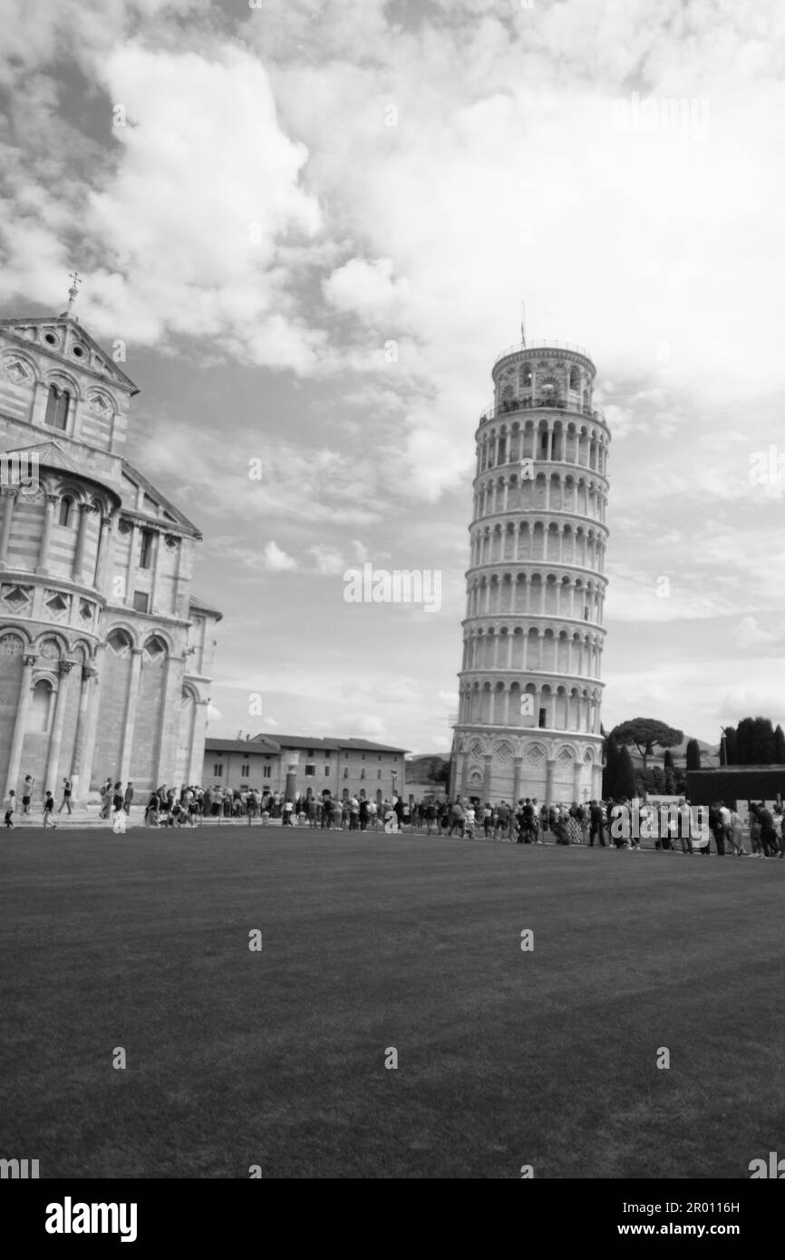 Pisa, Italyitaly , Pisa, 30 -04-2023 : LANDSCAPE Piazza del Duomo with ...
