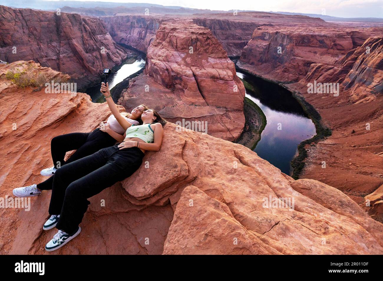 Taking selfie two women hi-res stock photography and images - Alamy