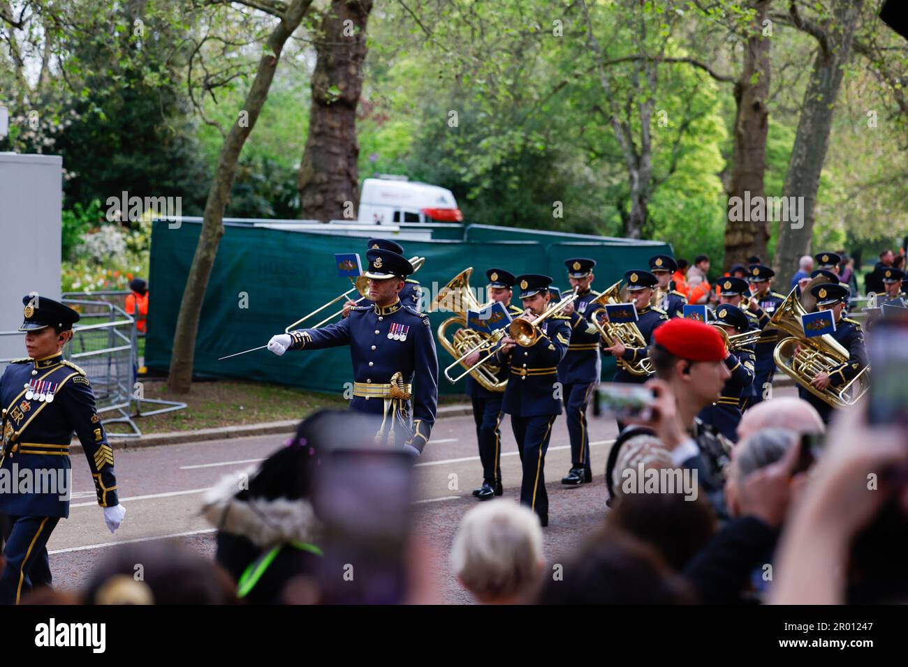 London, UK. 06th May, 2023. A military marching band performs near ...