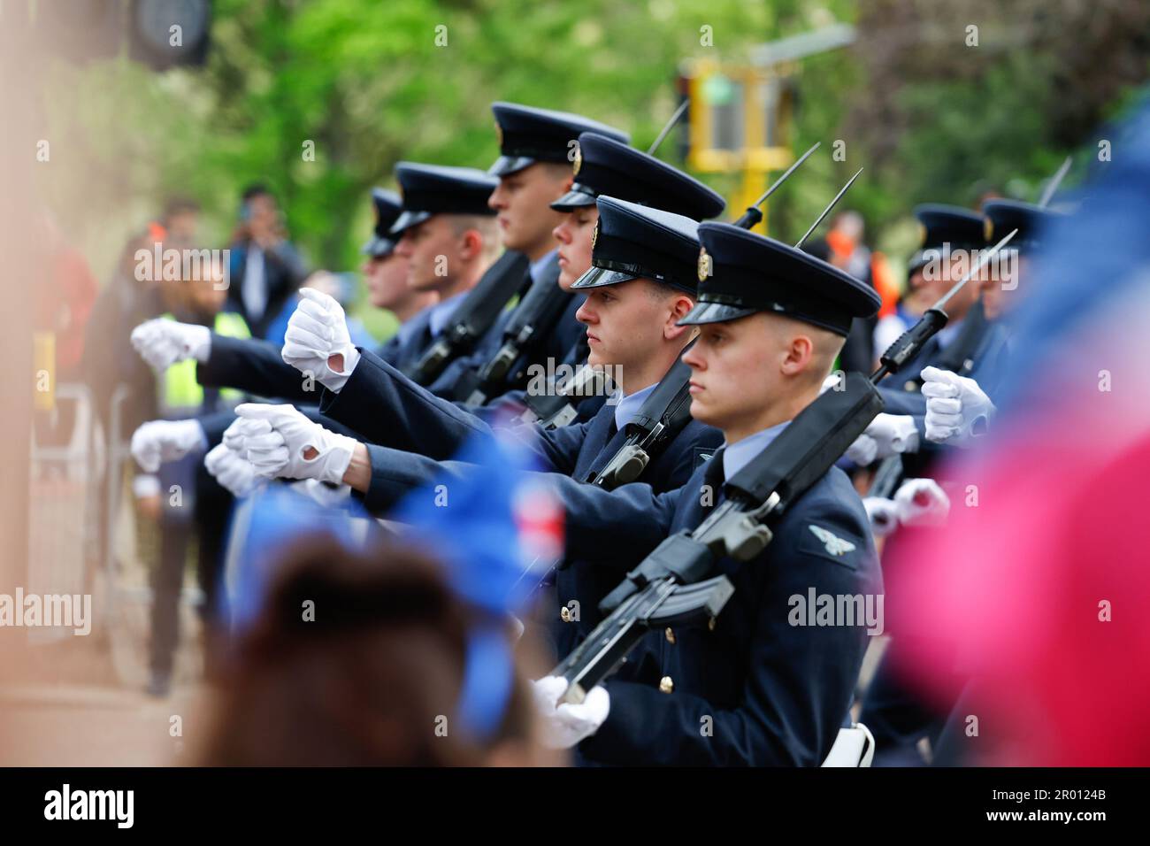London, UK. 06th May, 2023. Military personnel march as part of a band ...