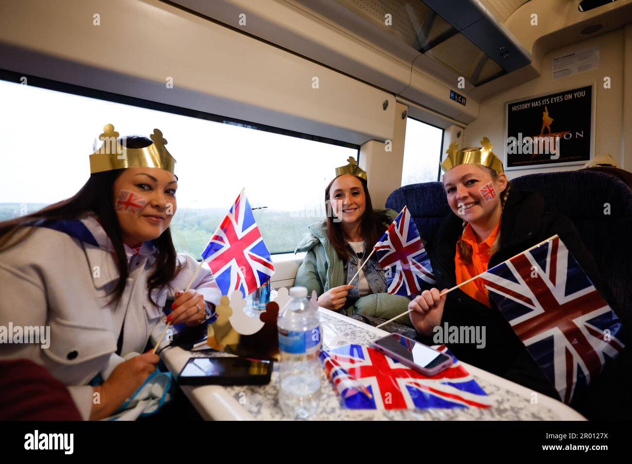 Coronation revellers hi-res stock photography and images - Alamy