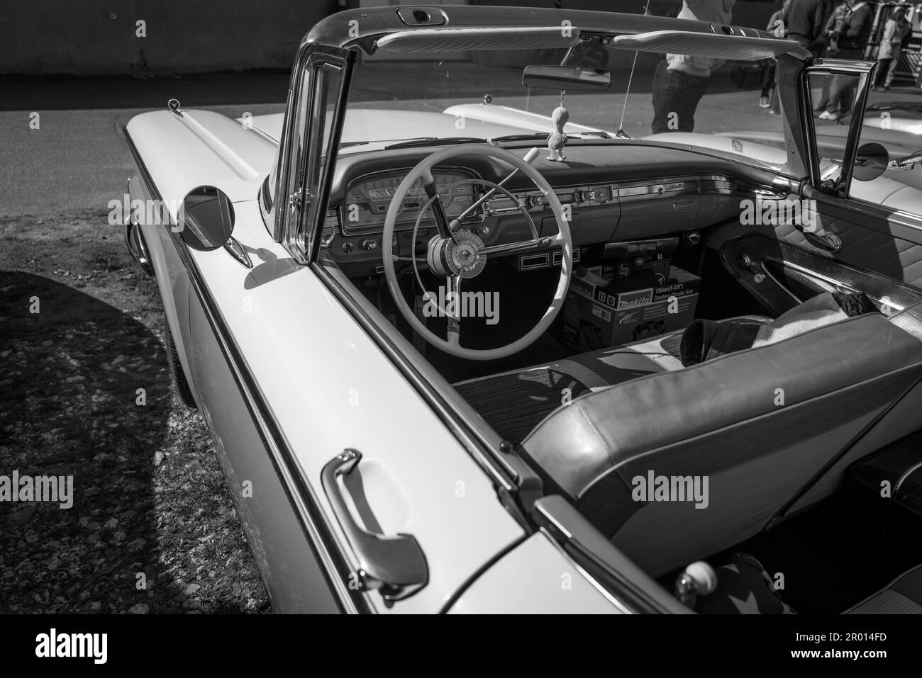 The interior of an american classic car Stock Photo - Alamy