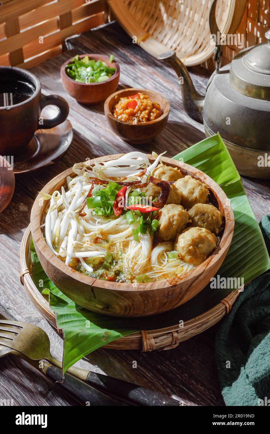 Traditional indonesian beef meatball hi-res stock photography and ...