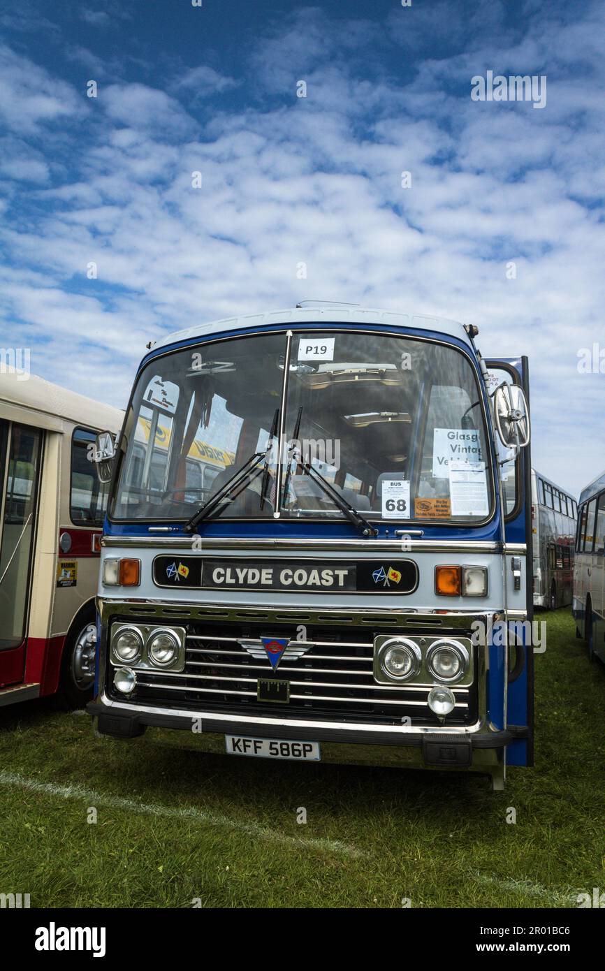 Aec reliance coach hi-res stock photography and images - Alamy