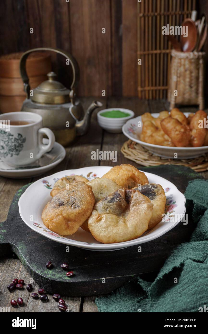 Cantonese fried red bean doughnut bun Stock Photo - Alamy