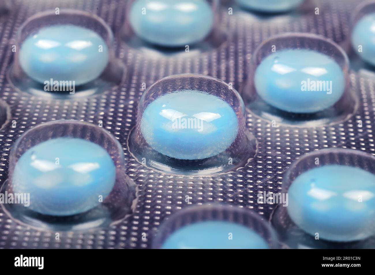 Headache tablets chemist hi-res stock photography and images - Alamy