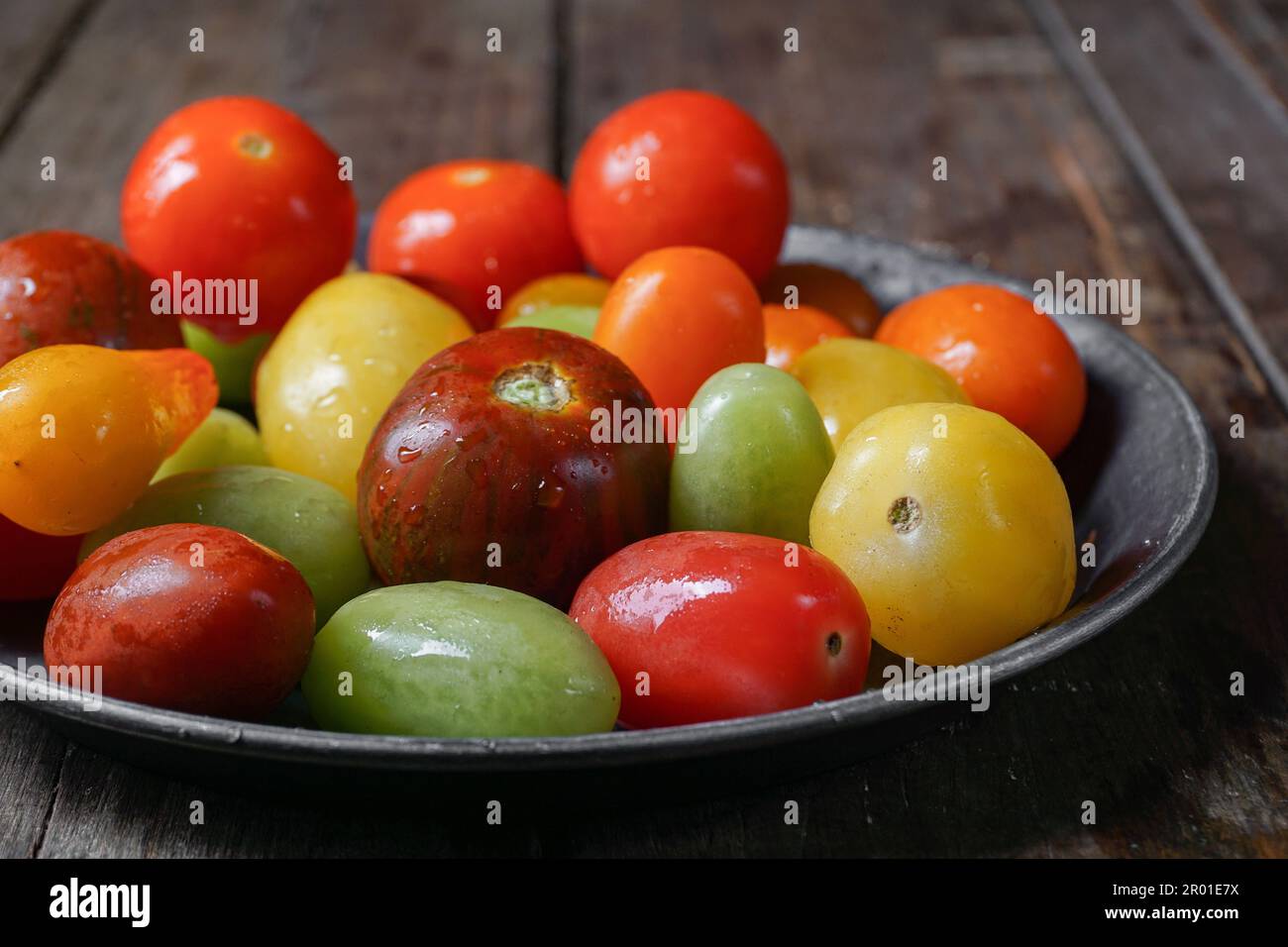 Heirloom mini tomatoes vegetable Stock Photo - Alamy