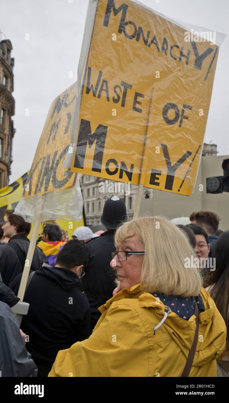 Republican anti-monarchist protestors gather at Trafalgar Square during ...