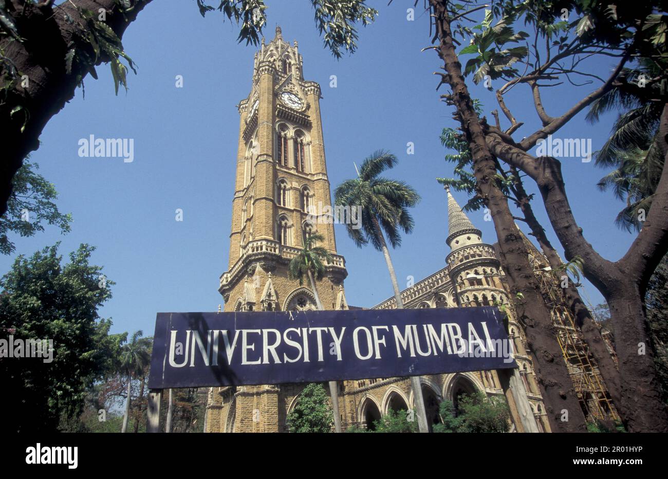 the architecture of the Rajabai Clock Tower of the Universita of ...