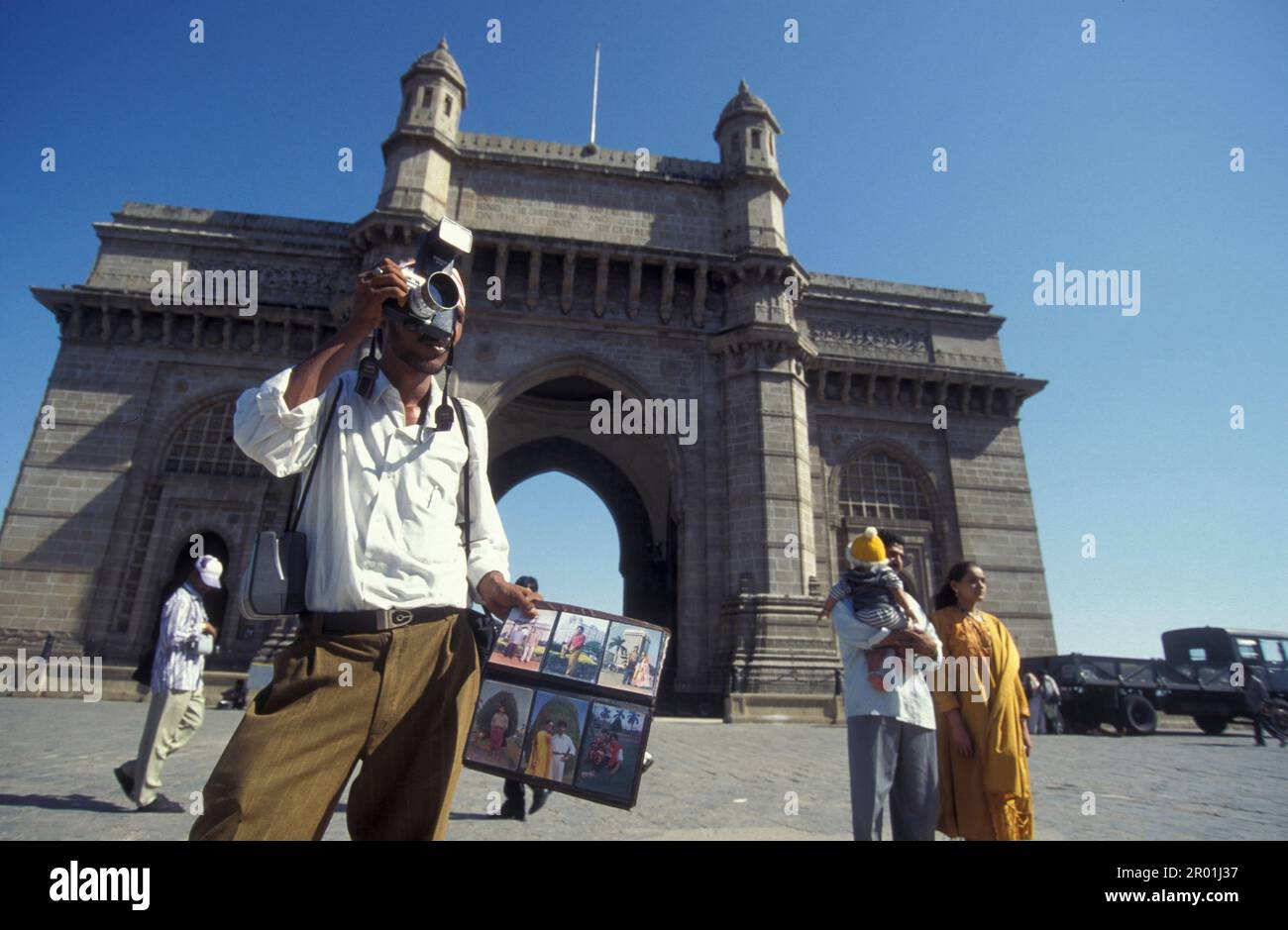 the architecture of the arch India Gate or Gateway of India in Colaba ...