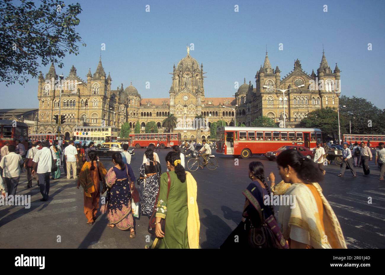 the architecture of the Mumbai Railway Station or Chhatrapati Shivaji ...