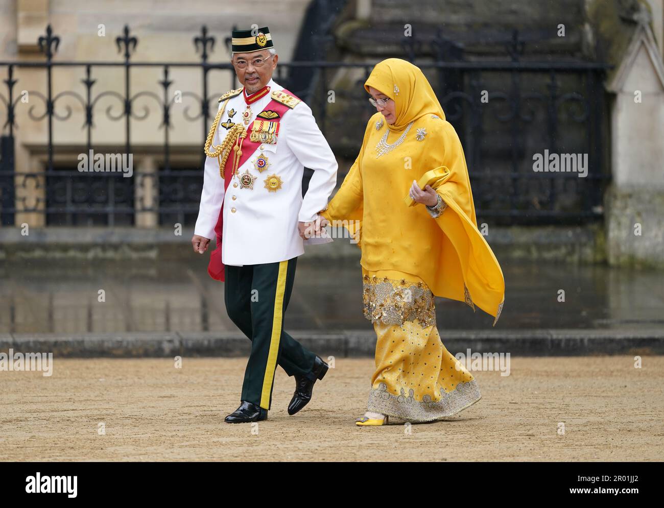 Abdullah of pahang and tunku azizah hi-res stock photography and images ...