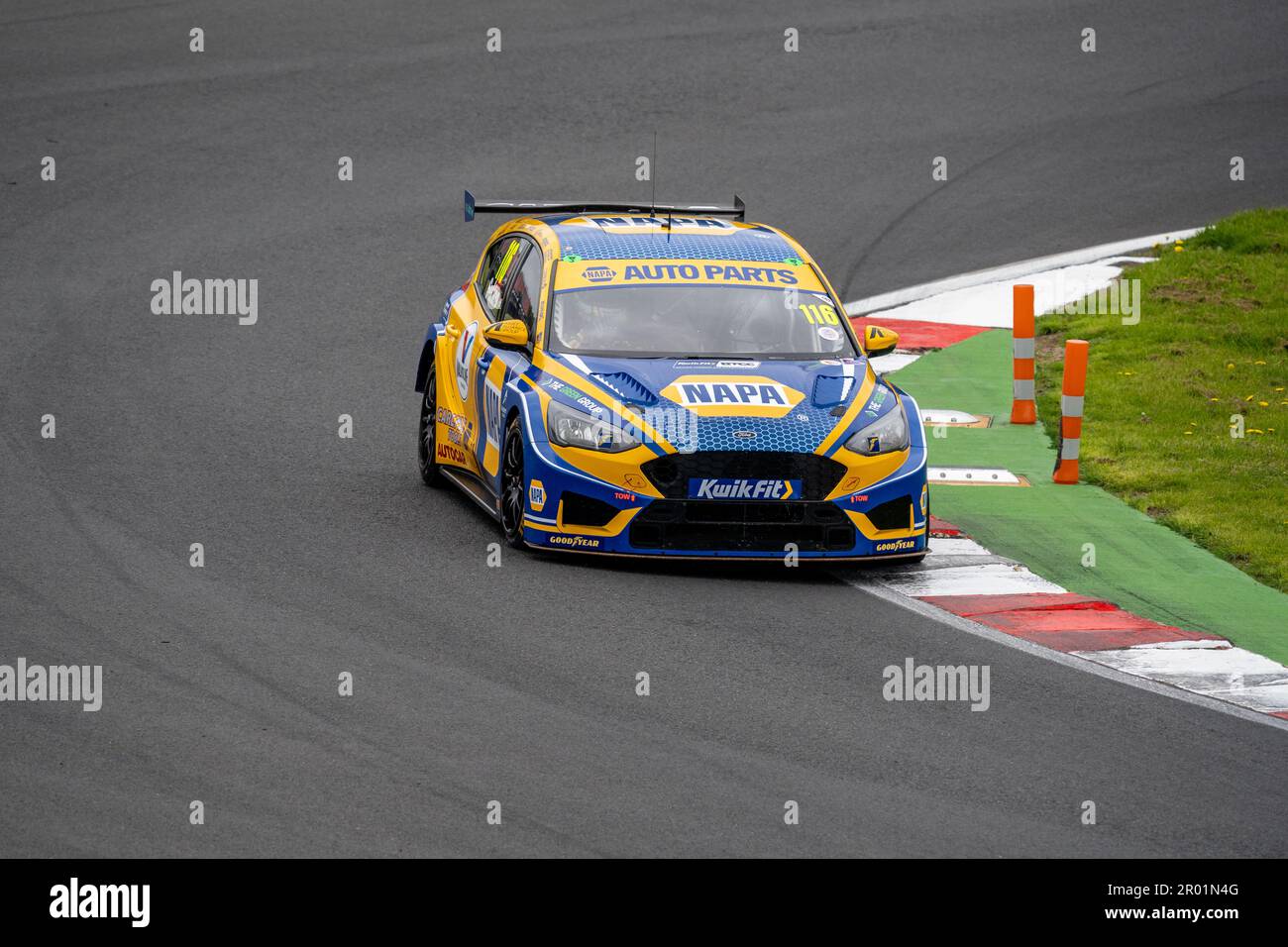 Longfield, UK. 06th May, 2023. FP1 during the British Touring Car ...