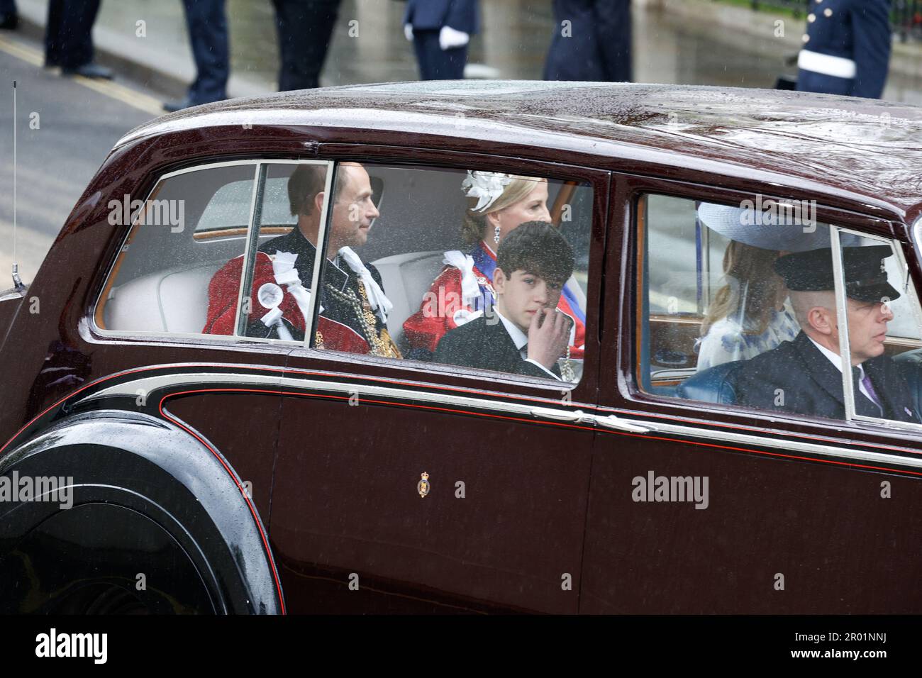 UK. 06th May, 2023. The Earl of Wessex, the Countess of Wessex, James ...