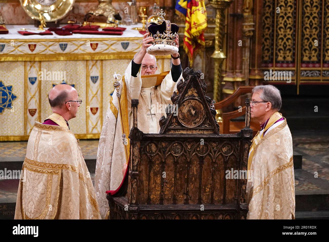 King Charles III is crowned with St Edward's Crown by The Archbishop of ...