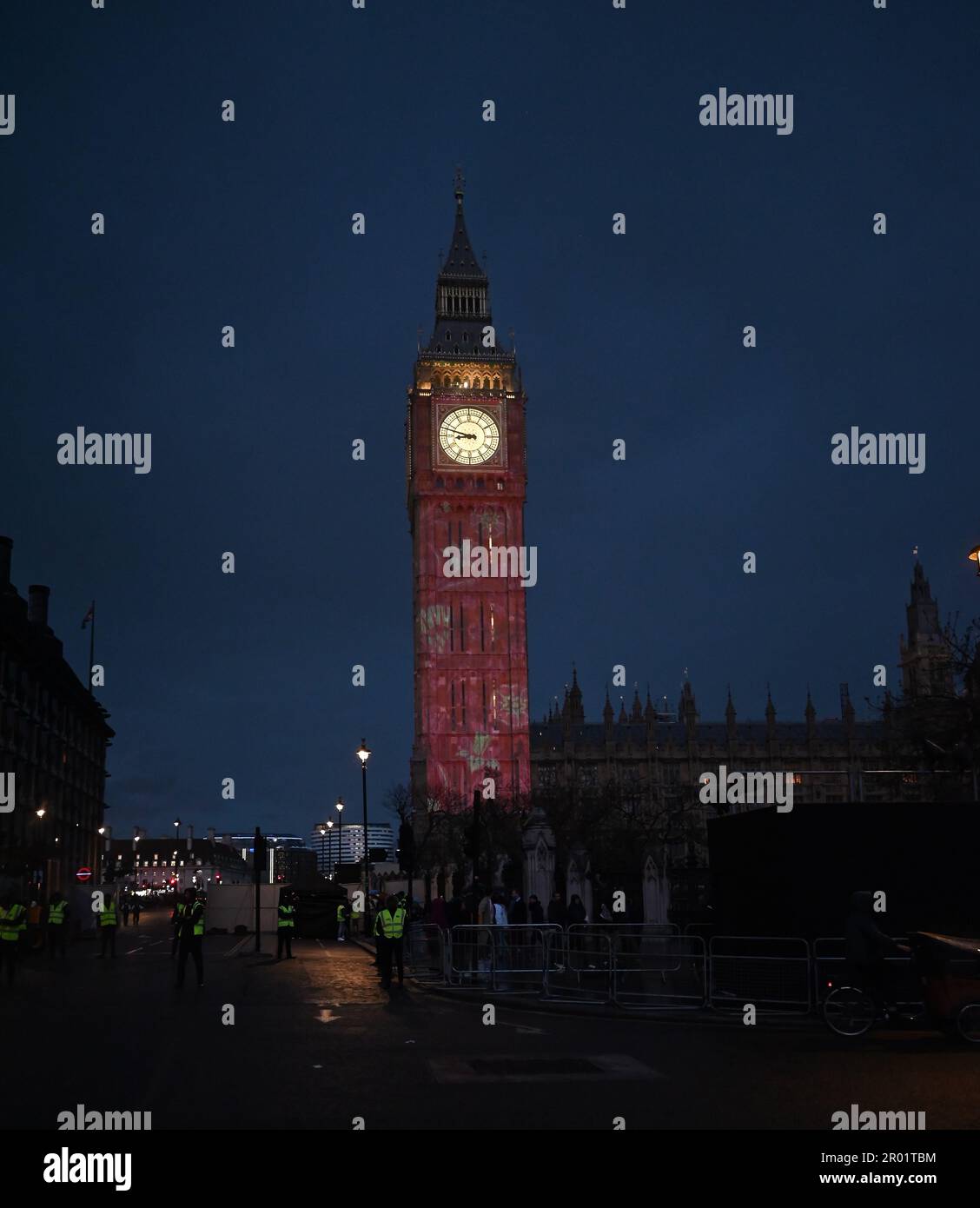 Big Ben lit up ahead of King Charles coronation on Thursday and will ...