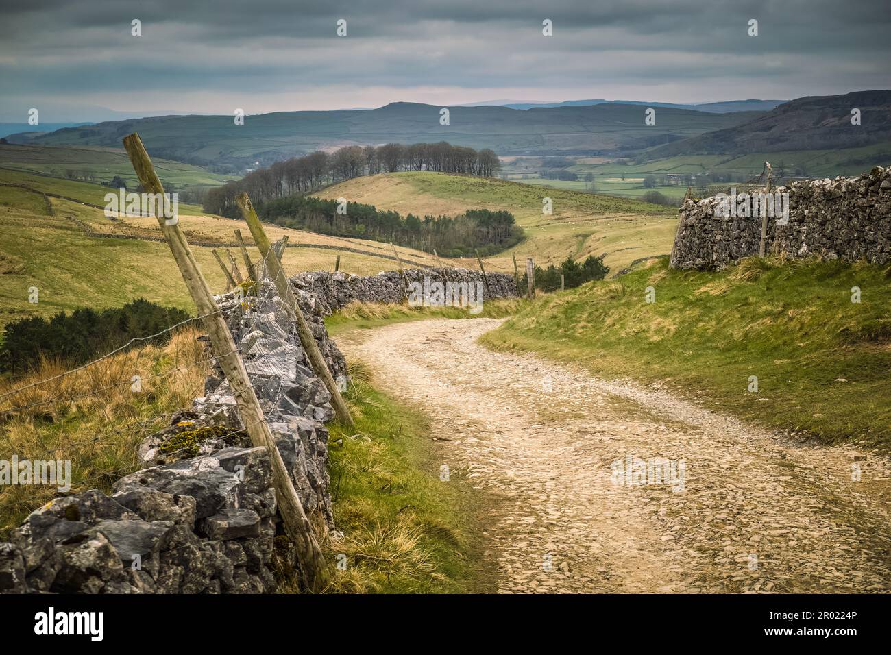 Pennine Journey is a 247-mile (398 km) circular trail that starts and ...