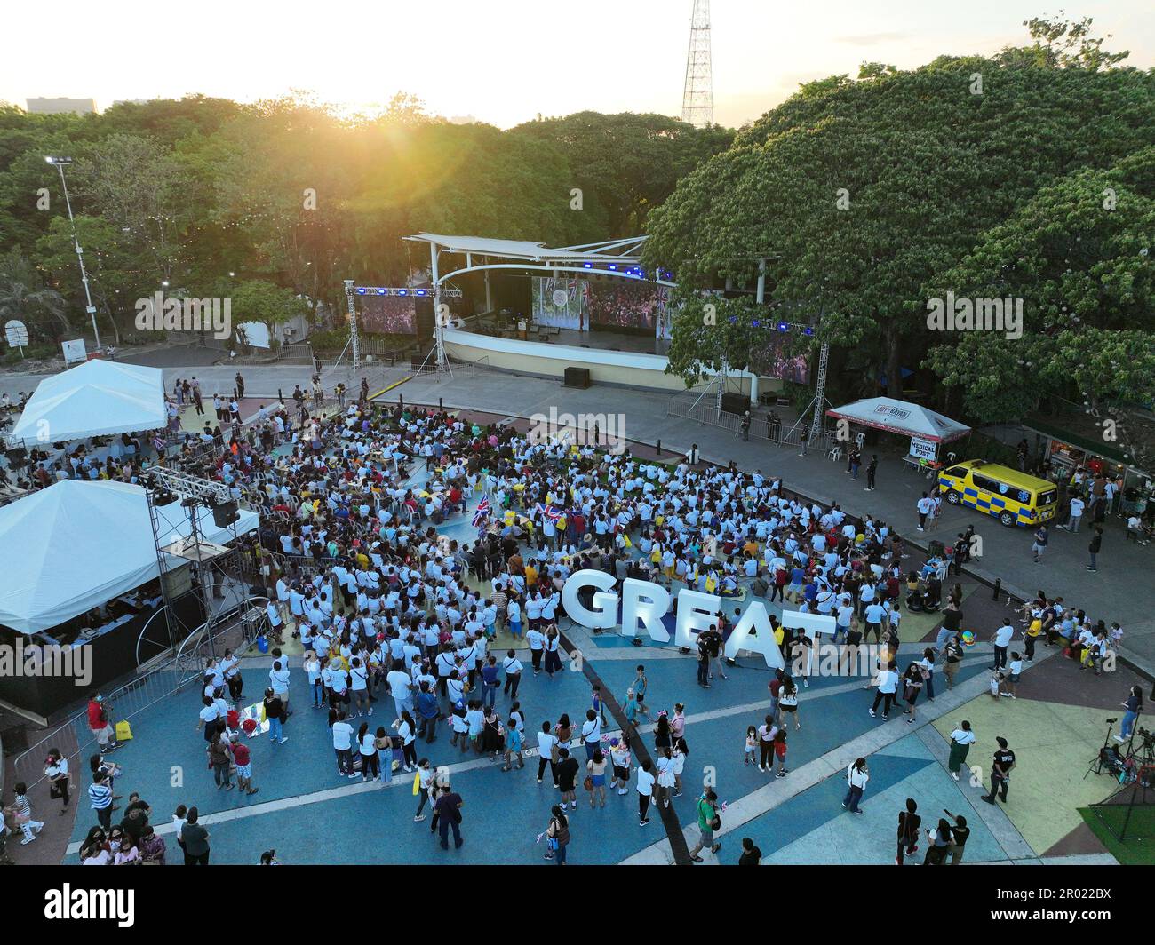 Quezon City, Philippines. 6th May, 2023. Filipinos flocked to Quezon ...