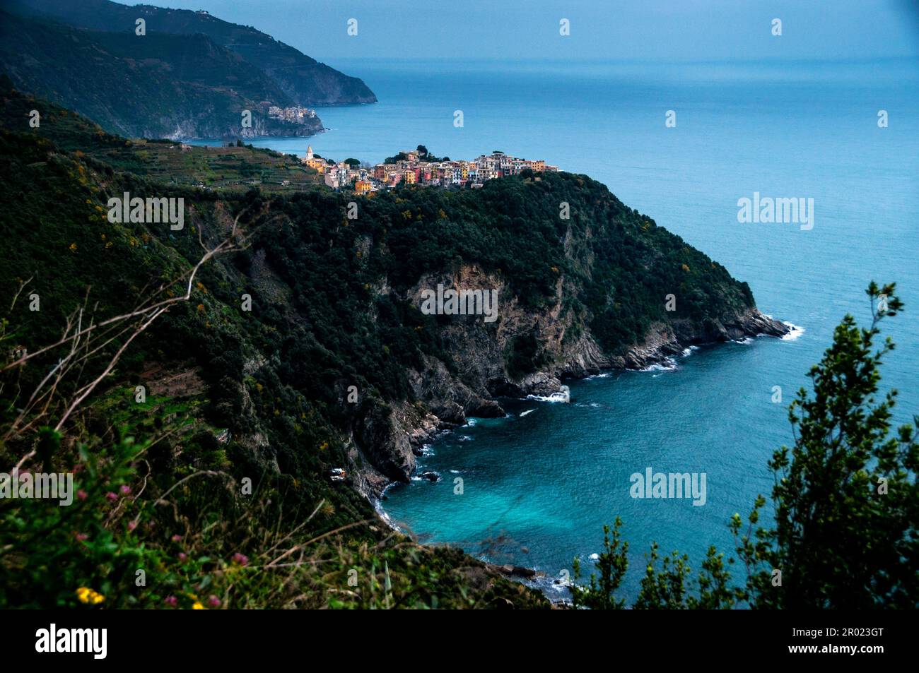 The Azure Path follows the Mediterranean Sea past Corniglia and ...