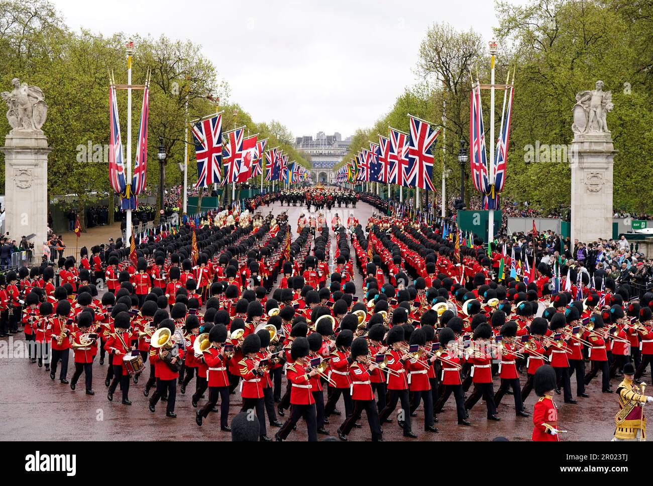 The Coronation Procession travels along The Mall following the ...