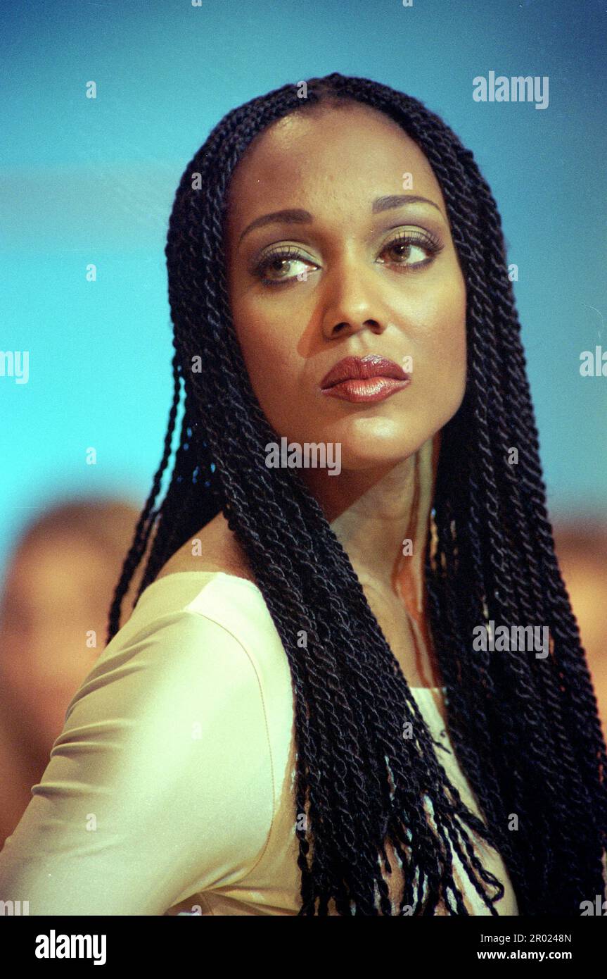 Amii stewart aunt of singer sinitta hi-res stock photography and images ...