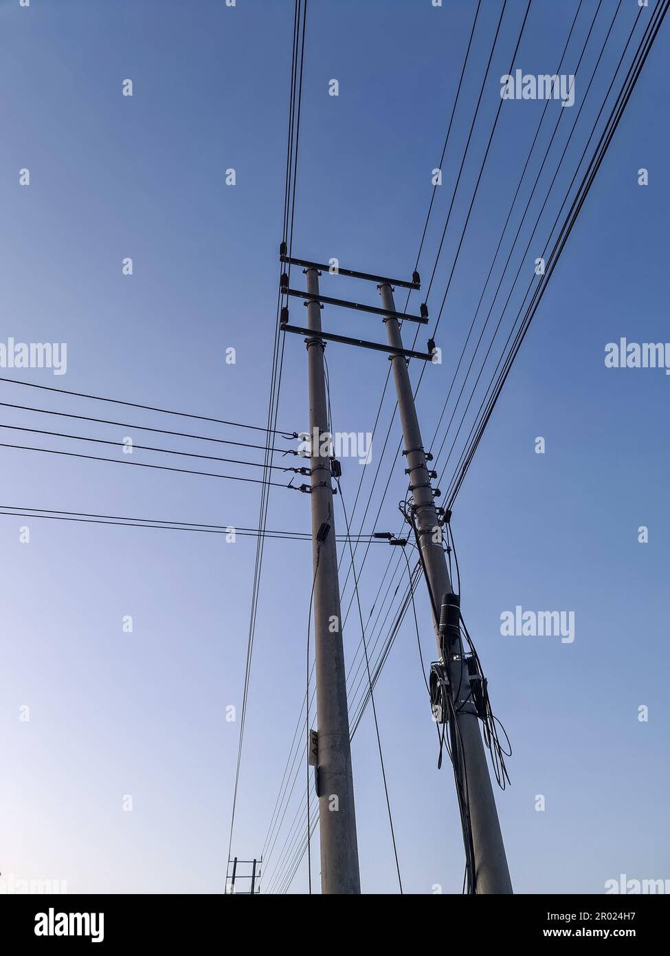 Electric transmission cables village hi-res stock photography and ...