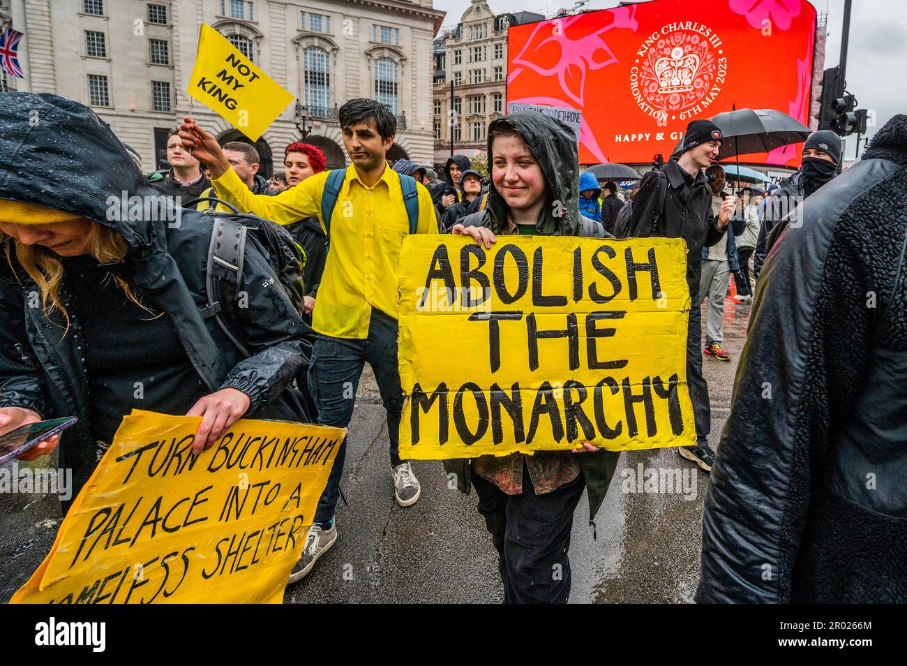 London, UK. 6th May, 2023. Not my King protesters call for the ...