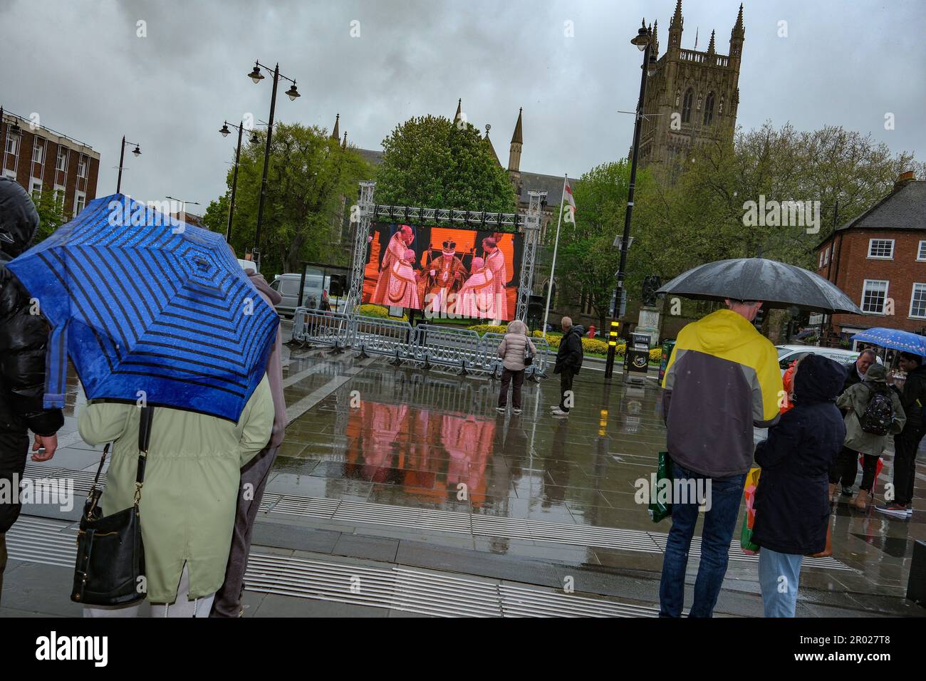 6th May, 2023. Worcester, UK. A small crowd braved the weather to watch ...