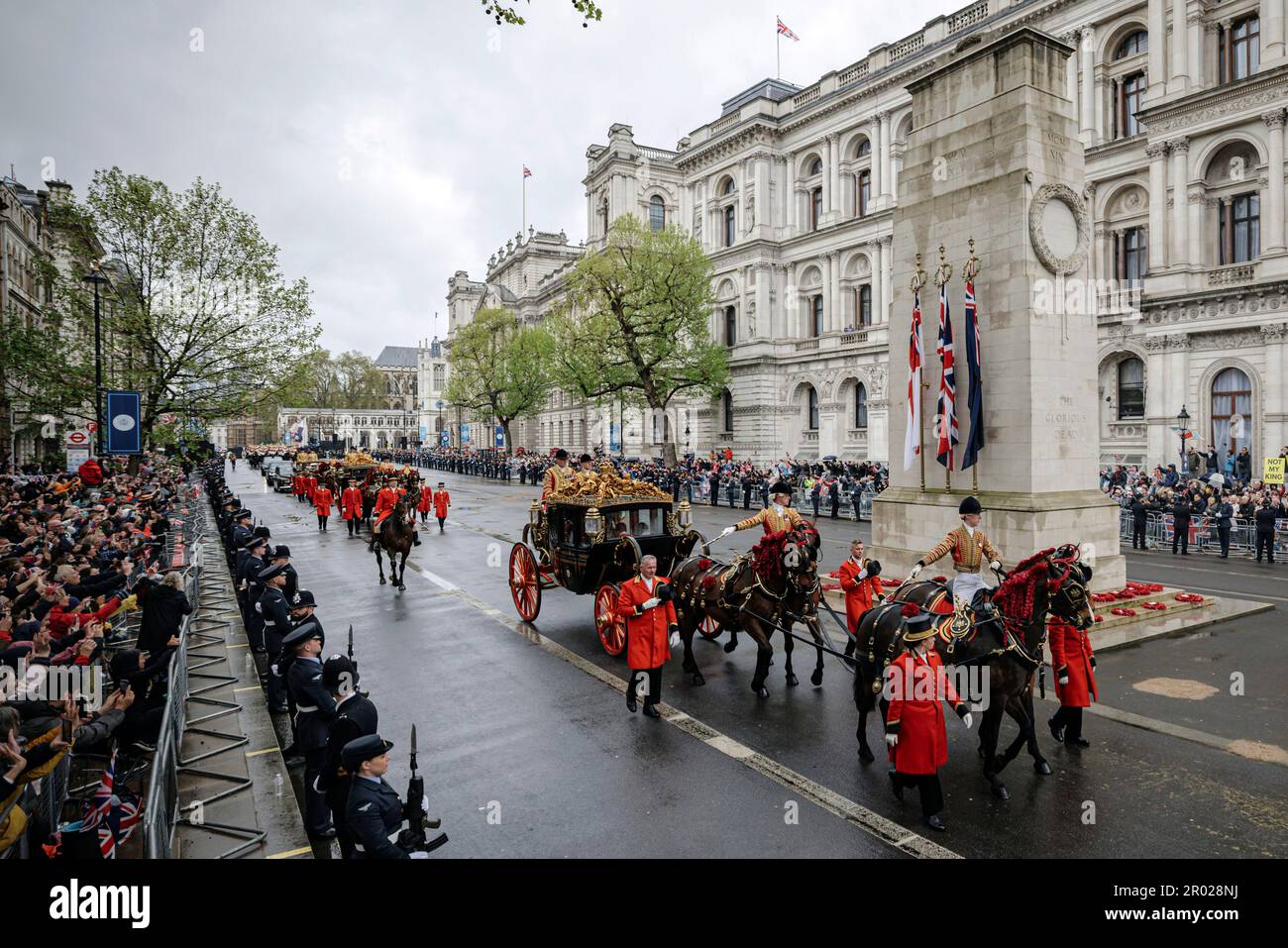 From left, Prince William, Kate, Princess of Wales, Prince Louis Page ...