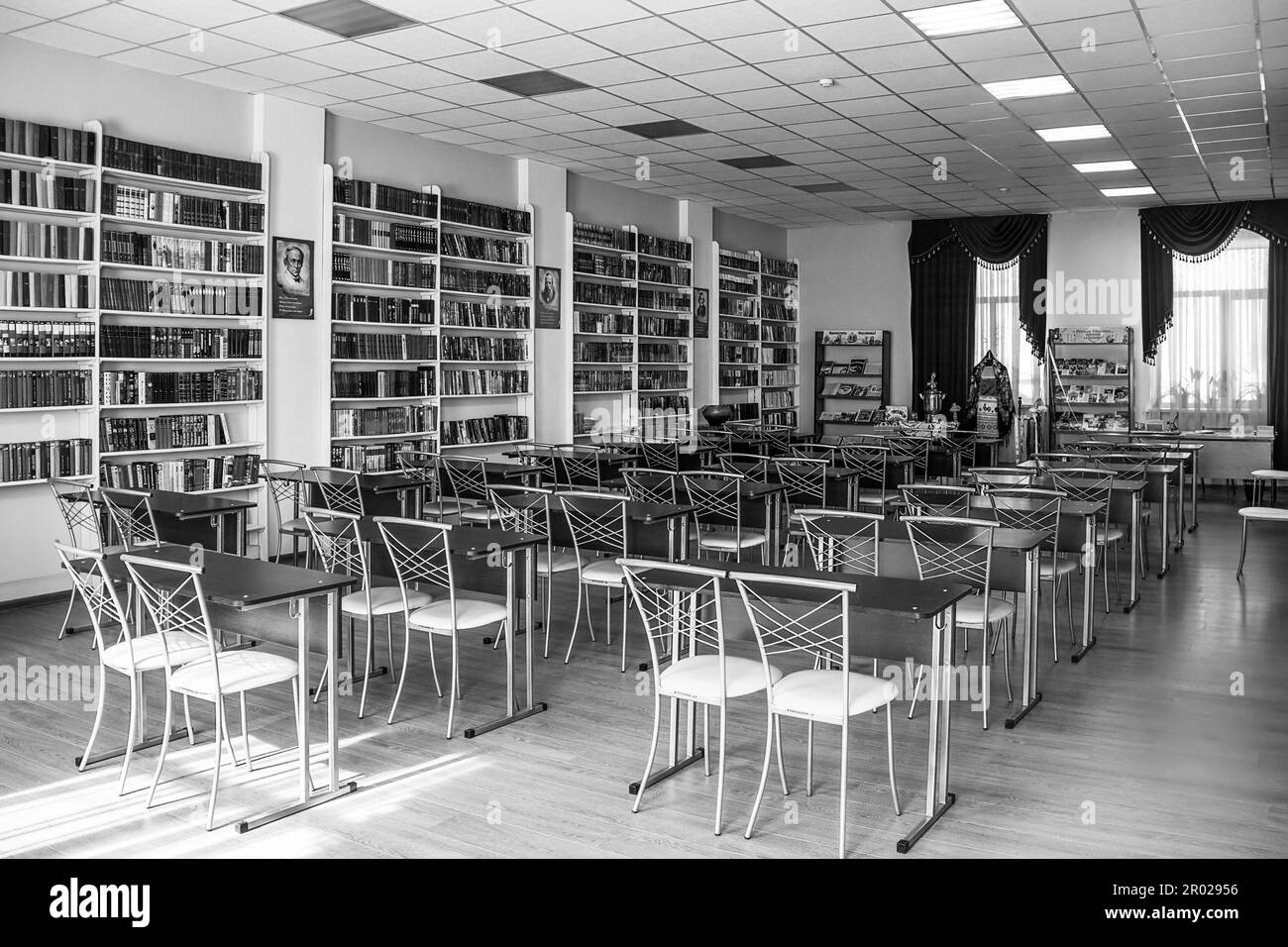 Vintage library reading room Black and White Stock Photos & Images - Alamy