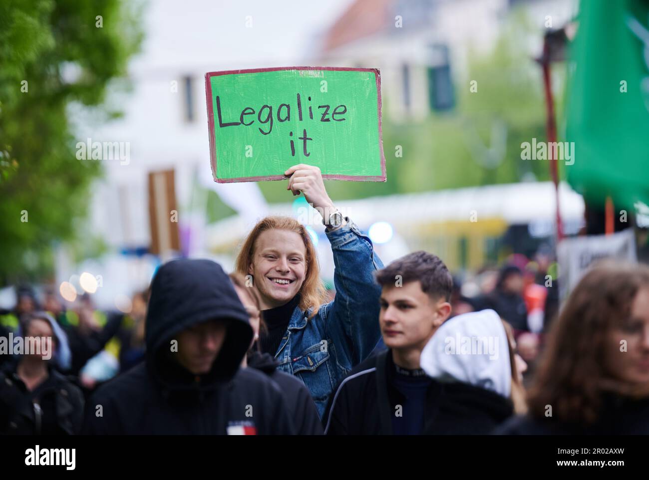 Legalize cannabis poster hi-res stock photography and images - Alamy