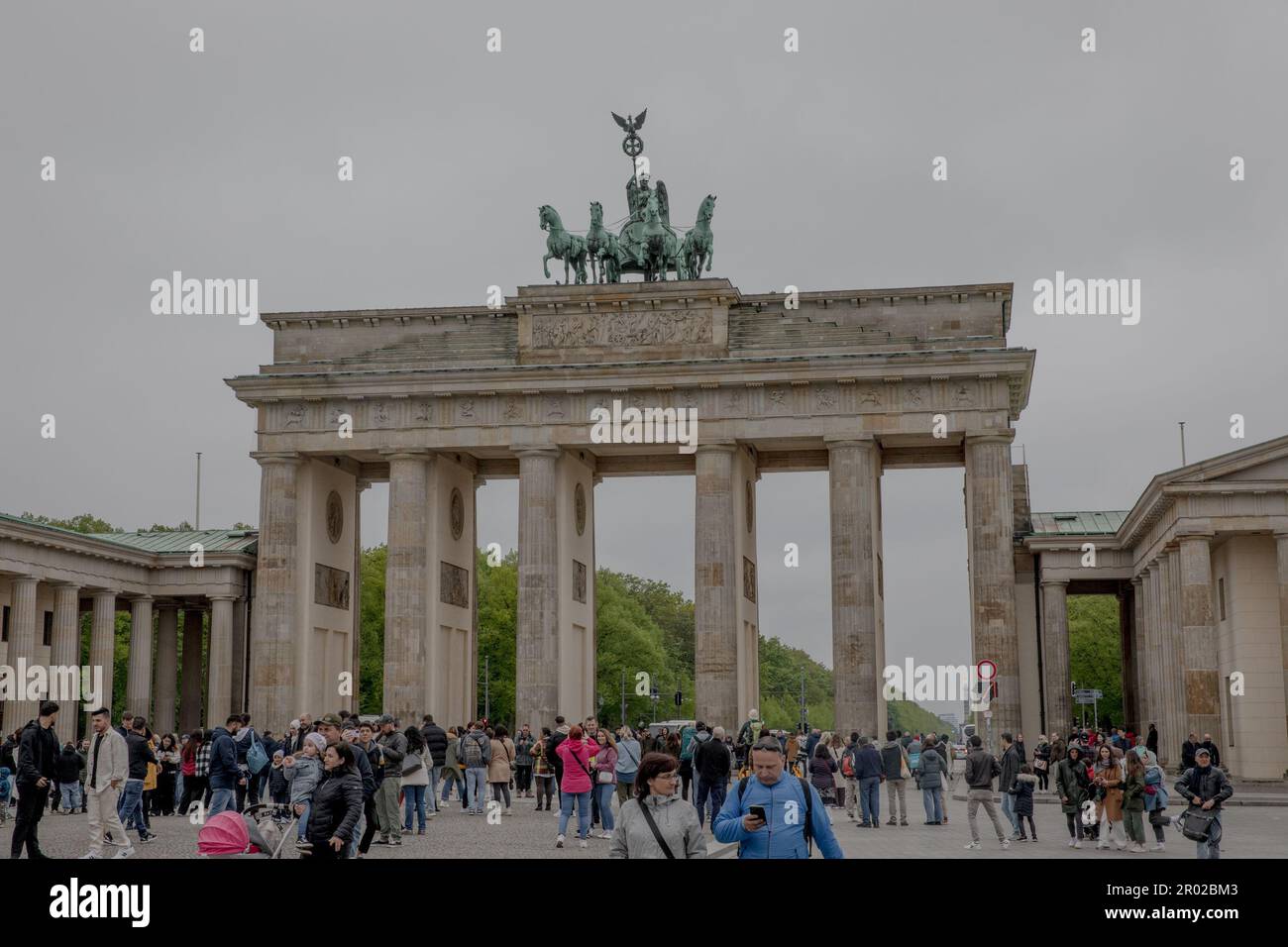 Brandenburg gate significance hi-res stock photography and images - Alamy