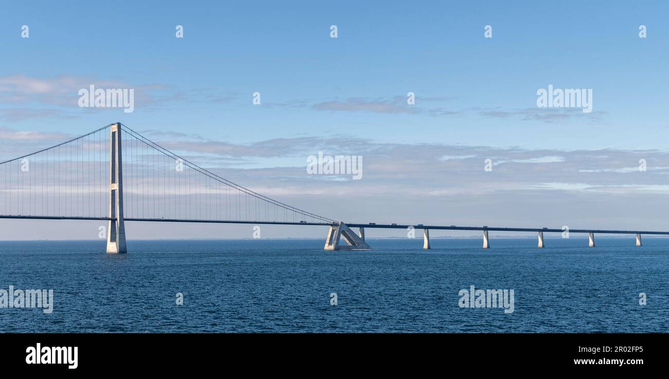 Store belt bridge hi-res stock photography and images - Alamy