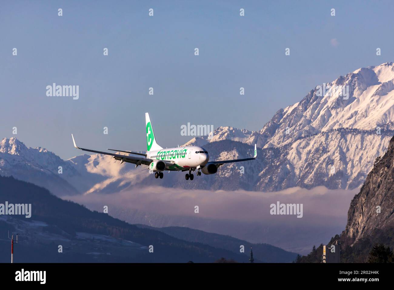 Landing plane in innsbruck hi-res stock photography and images - Alamy
