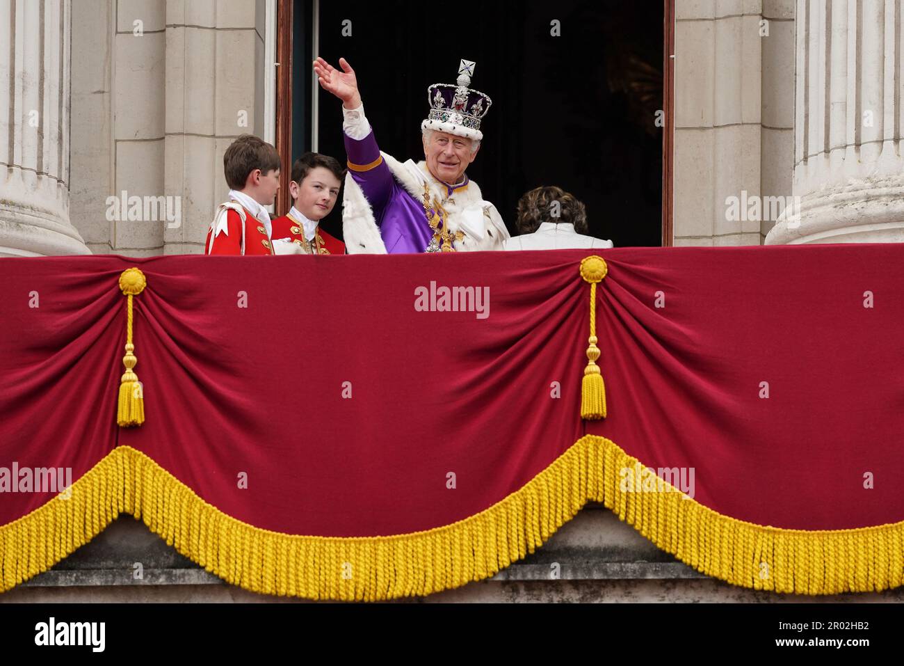 King Charles III waves from the balcony of Buckingham Palace, London ...