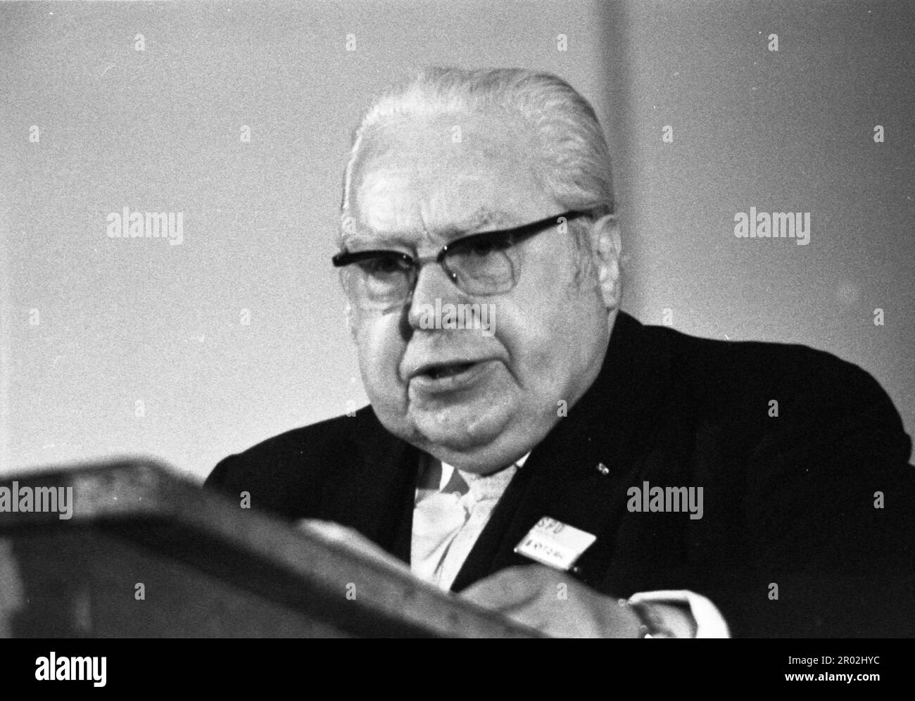 Personalities from politics, business and culture from the years 1965 ...