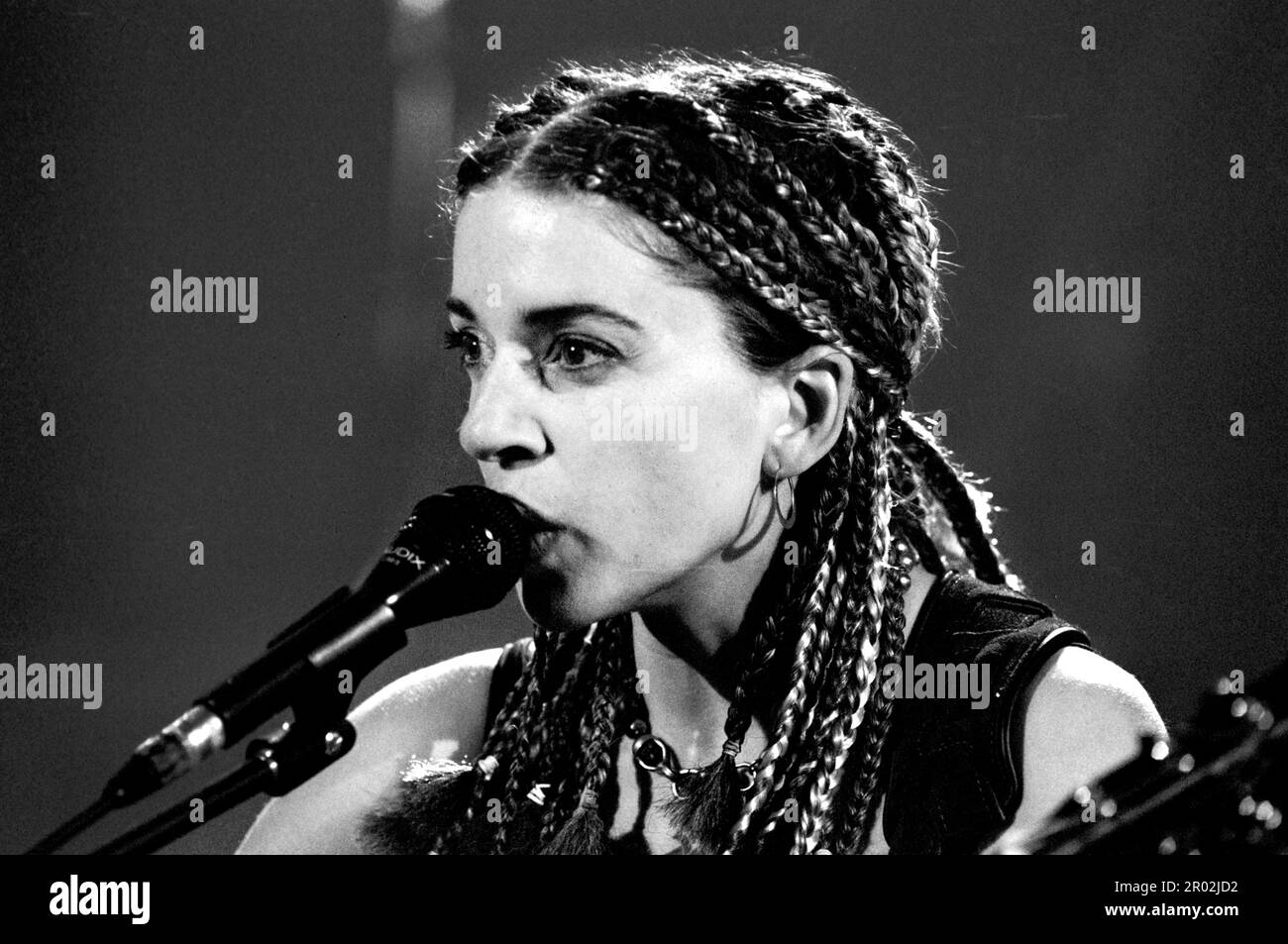 Ani difranco live concert 1996 hi-res stock photography and images - Alamy