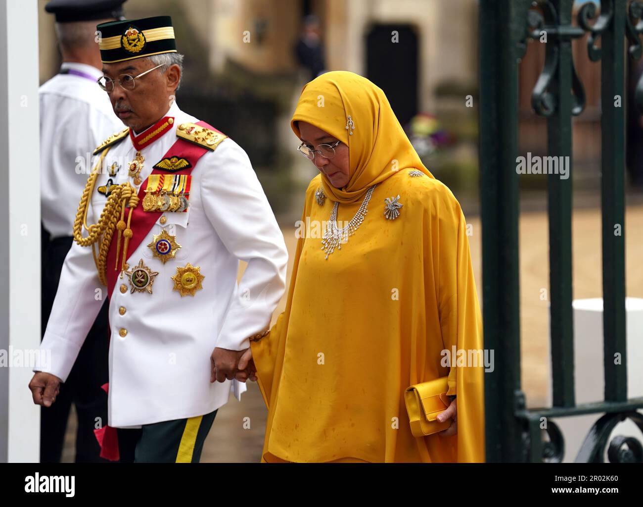 Abdullah of Pahang and Tunku Azizah Aminah Maimunah Iskandariah ...