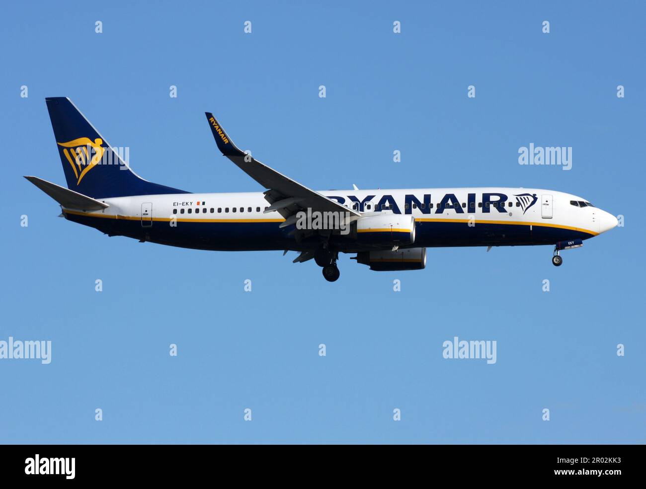 A Boeing 737-800 of Ryanair approaches London Gatwick Airport Stock ...