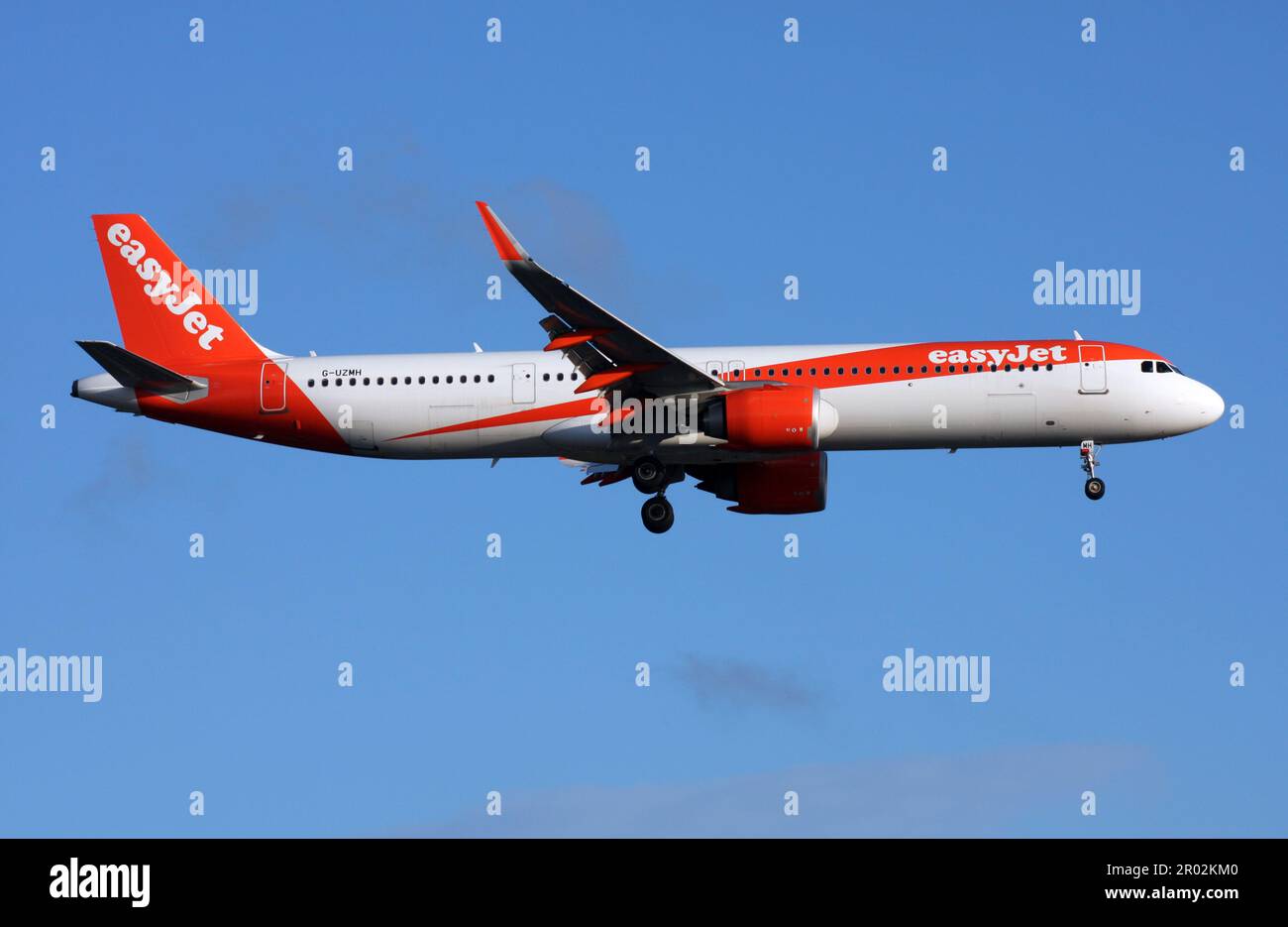 Airbus a321neo hi-res stock photography and images - Alamy