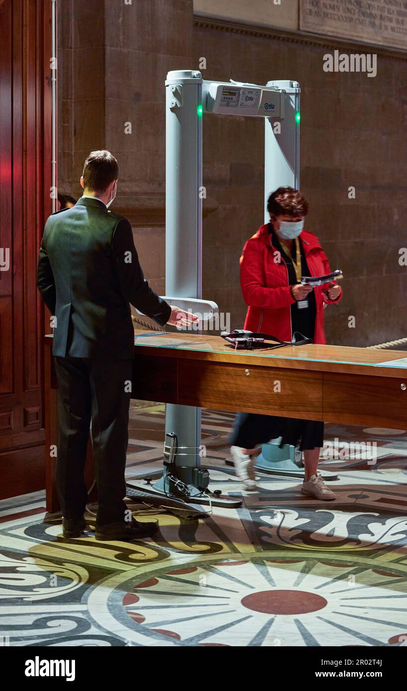 Security inspection at one of the entrances in the Duomo of Florence ...