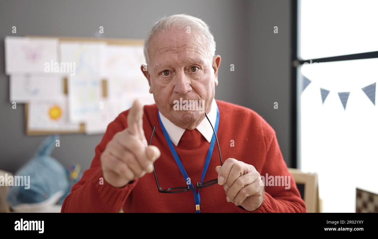 Screaming children indoor hi-res stock photography and images - Alamy