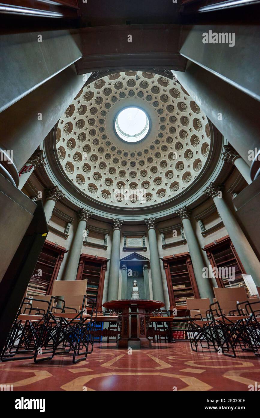 Impressive interior of the Laurentian Library in San Lorenzo Basilica ...