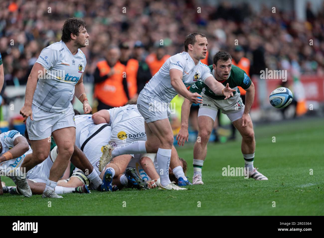 Stu Townsend of Exeter Chiefs plays a pass during the Gallagher ...